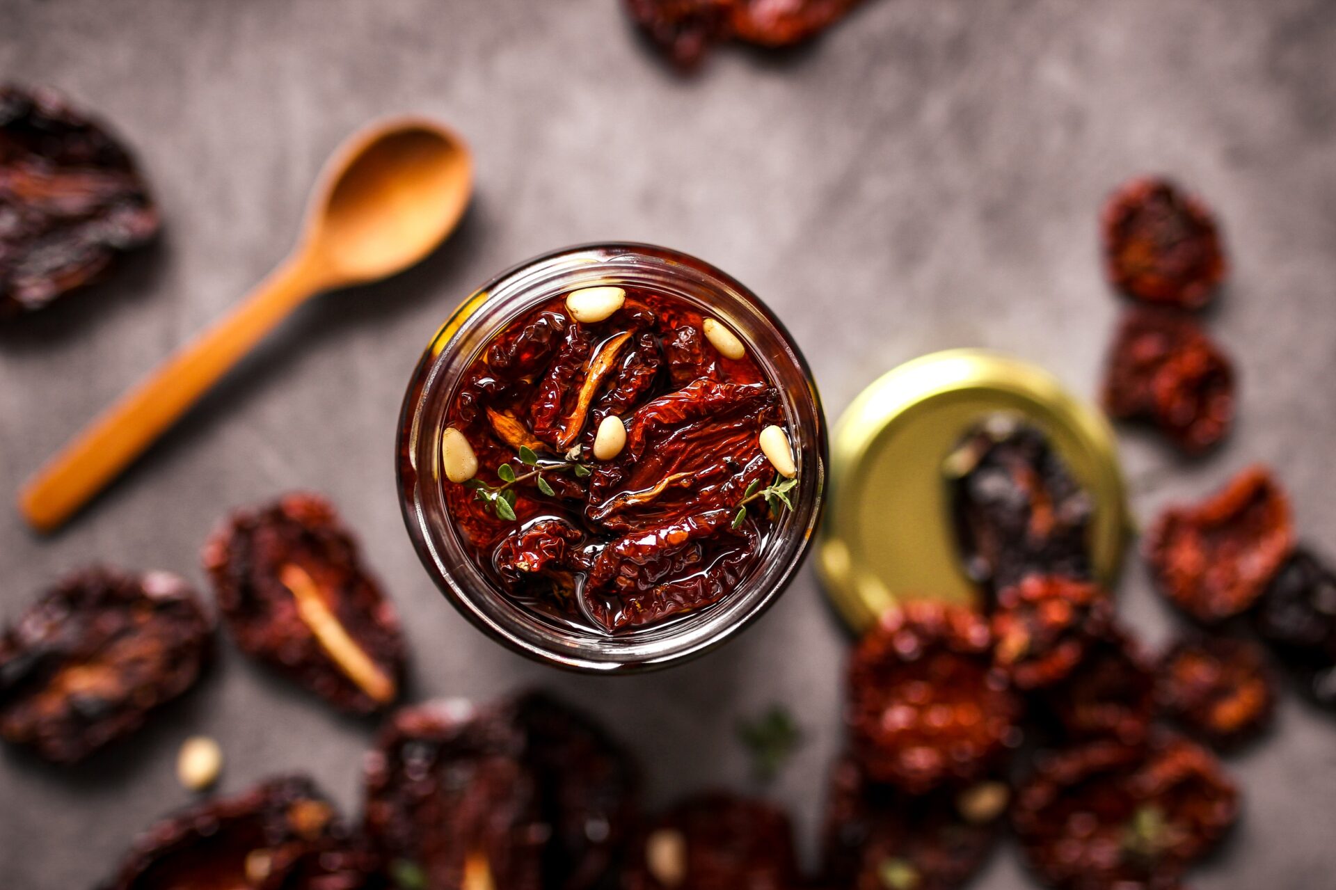 SUŠENÁ RAJČATA | Neplecha na plechu | Recepty z celého světa